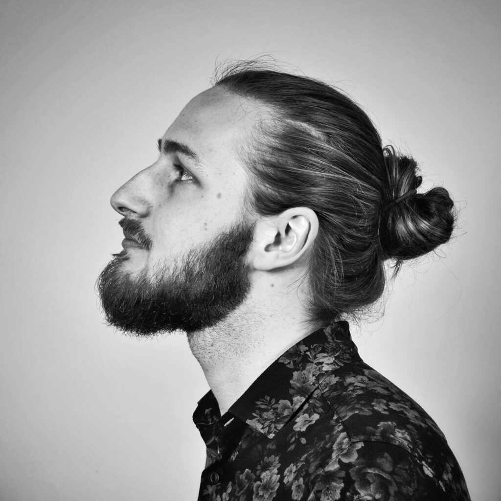 Dan Bullock: Portrait Painter and Global Art Wanderer - Magzoid Magazine